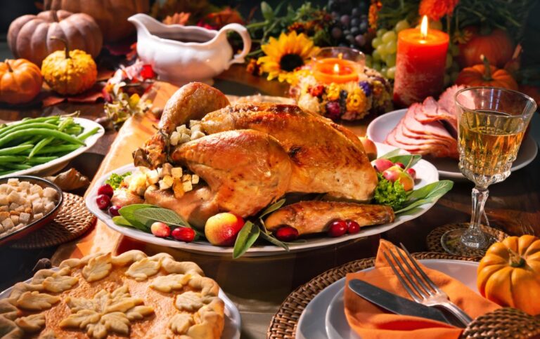 La Fête de Thanksgiving aux États-Unis : Histoire et Traditions