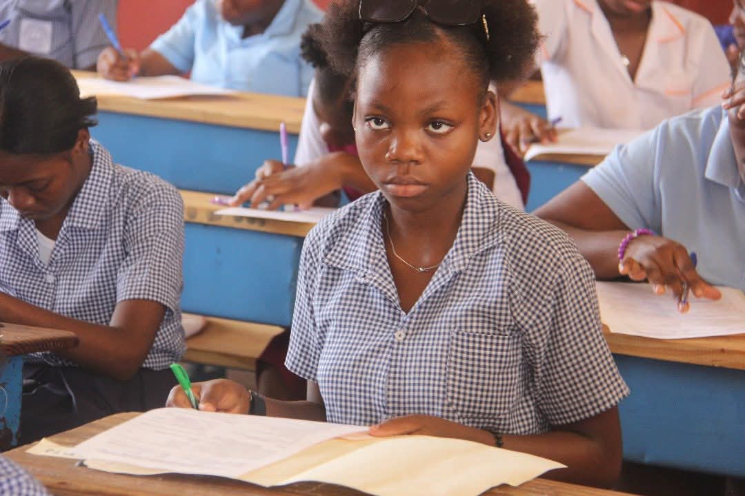 Examens de 9e AF : des élèves éprouvés avant l’heure